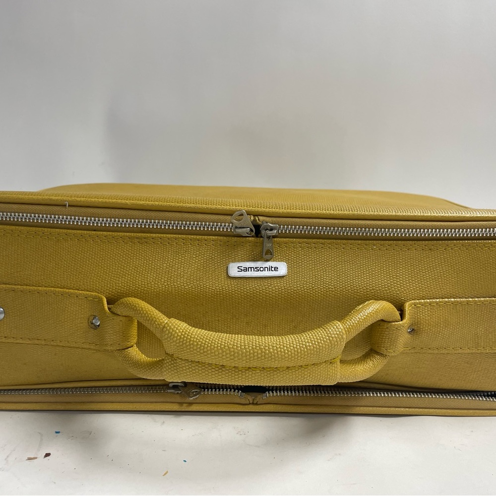 1970s Vintage Samsonite Silhouette Mustard Yellow Sui… - Gem